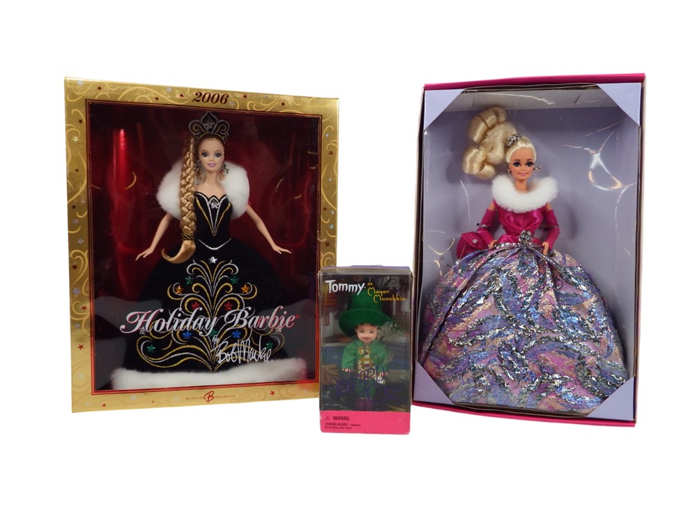 ShopTheSalvationArmy - Set of 3 Collectible Barbie Dolls – New in Box [E254]