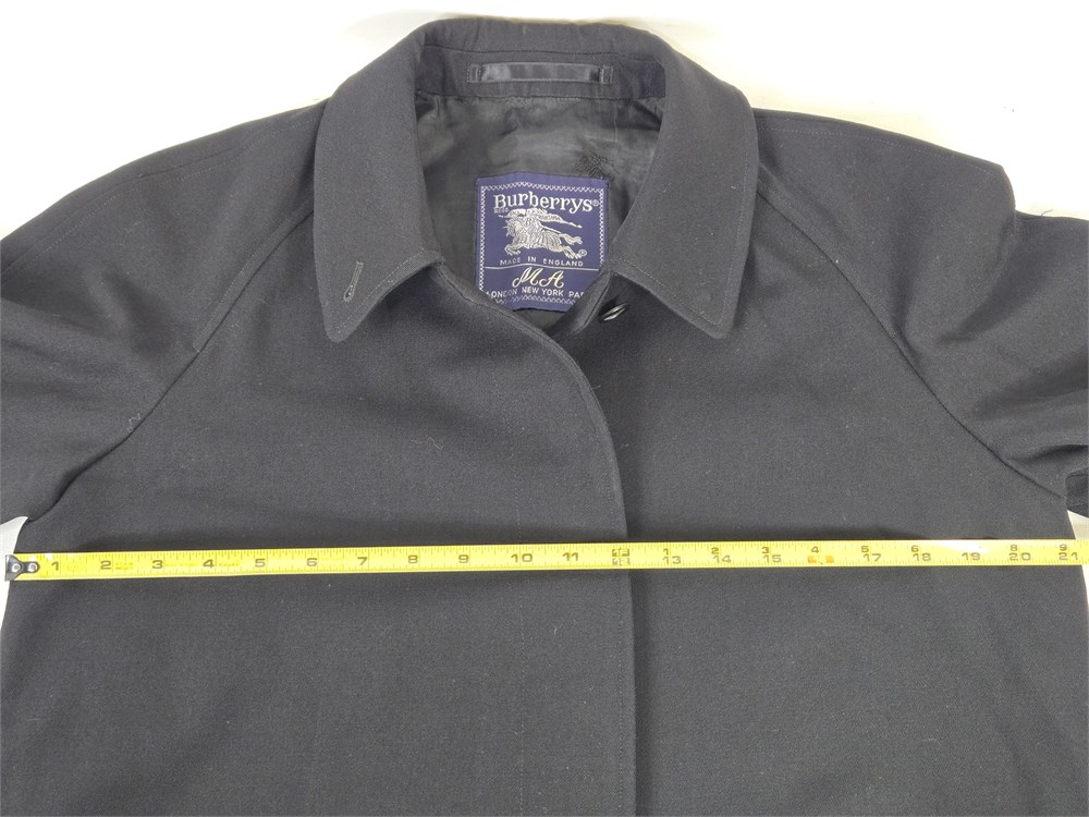 ShopTheSalvationArmy - Authentic Burberrys Burella All Wool Showerproof ...