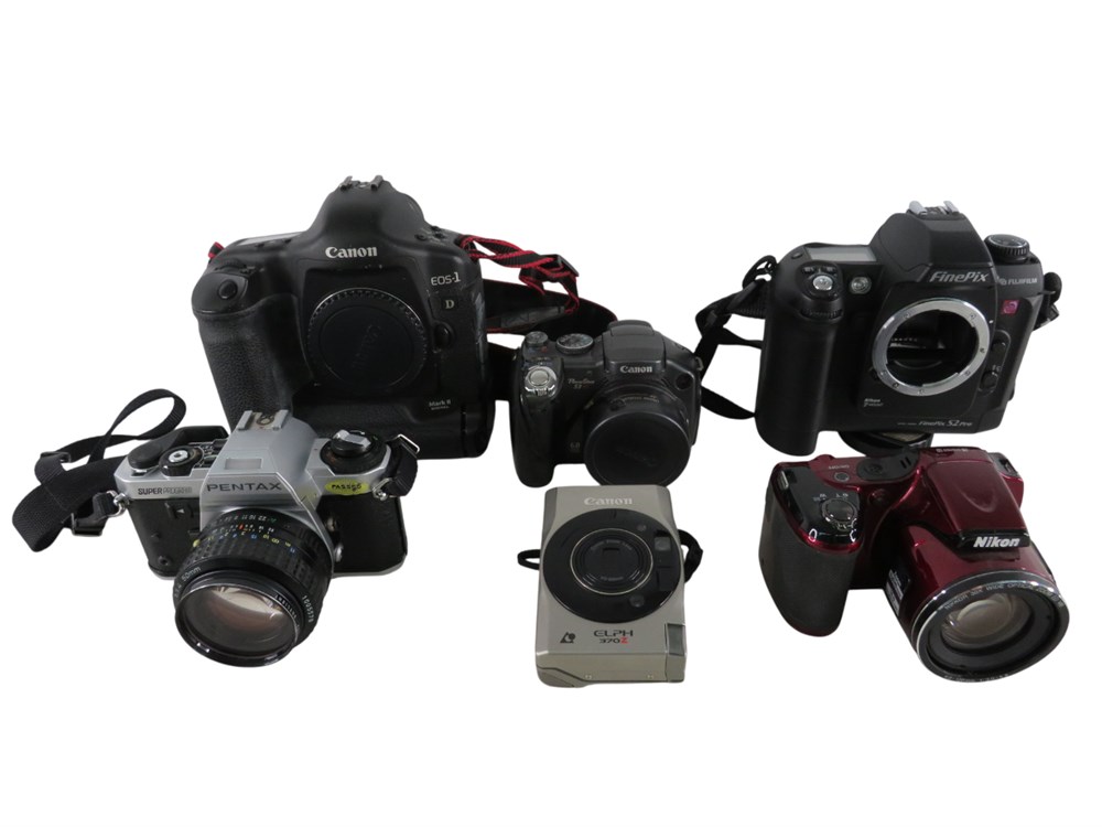 ShopTheSalvationArmy - Lot of 6 Digital / Film Cameras Untested Sold As-Is (Nikon, Canon & More ...