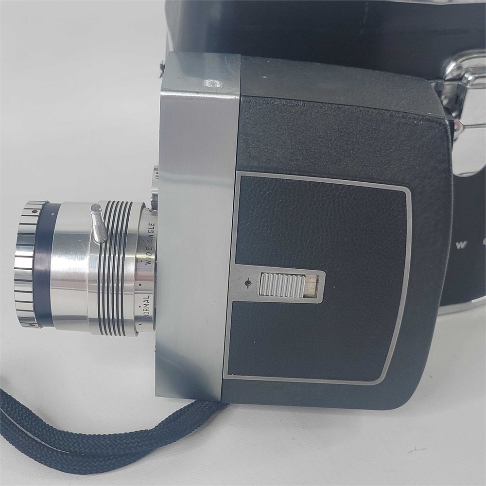 ShopTheSalvationArmy - Vintage Bell & Howell Zoomatic Director Series ...