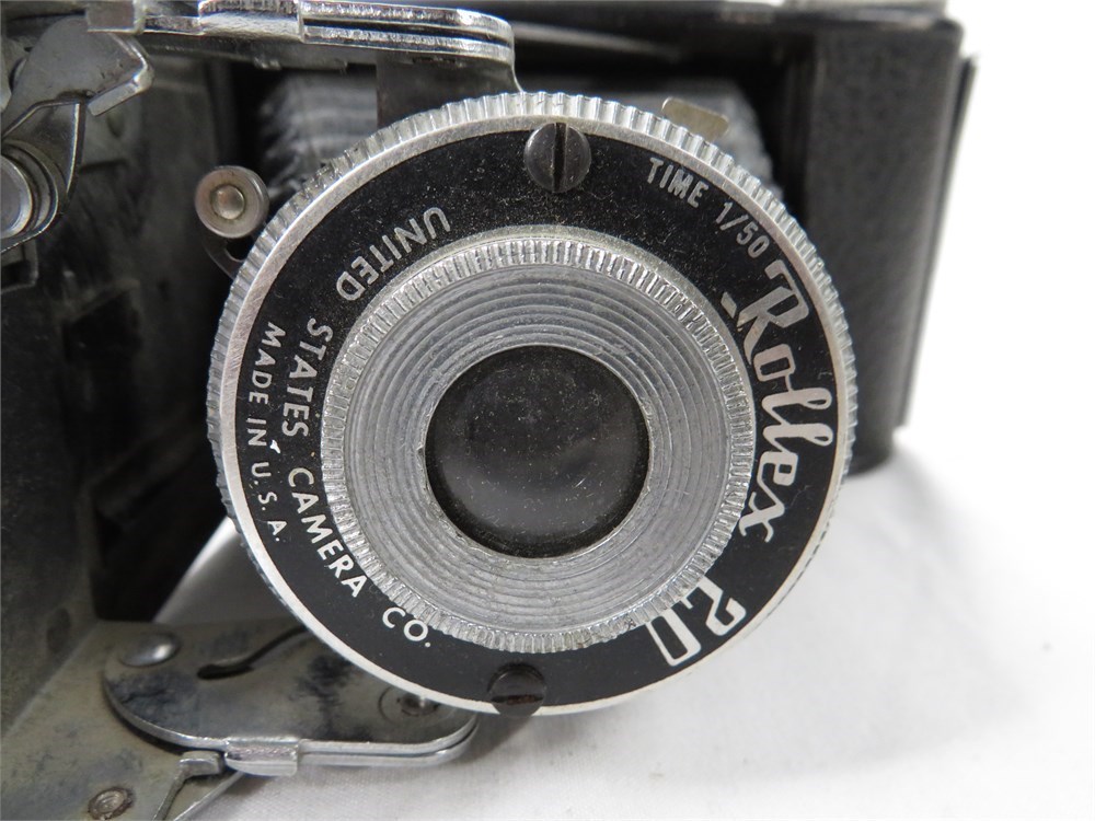 ShopTheSalvationArmy - Vintage Rollex 20 Camera With Case (Untested) [F71]