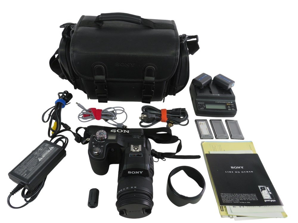 ShopTheSalvationArmy - Sony Cyber-shot DSC-F828 8MP Camera 7x Optical ...