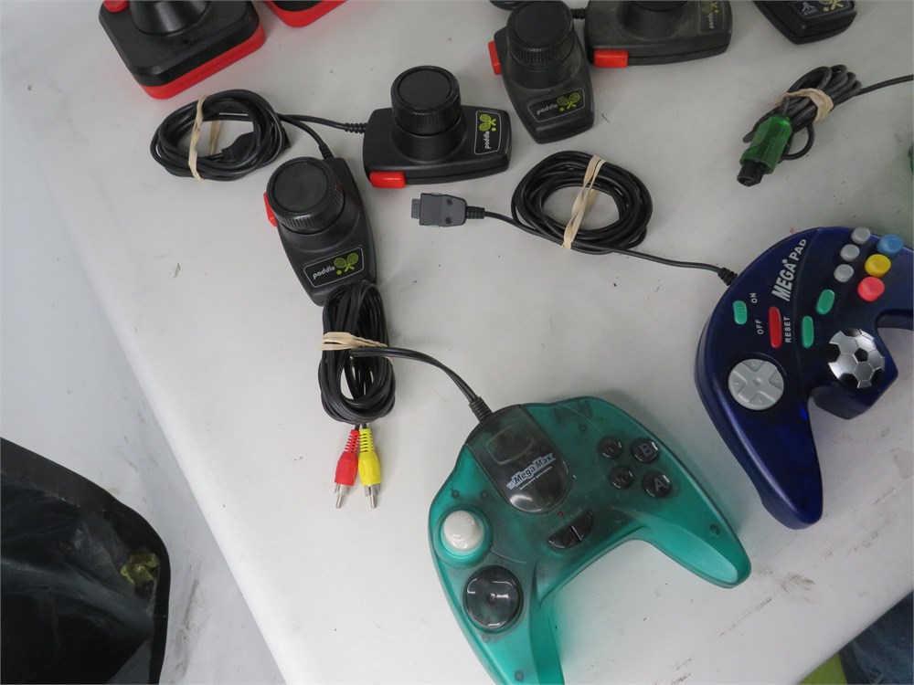 ShopTheSalvationArmy - Lot of 23 Retro Game Controllers – Untested/As ...