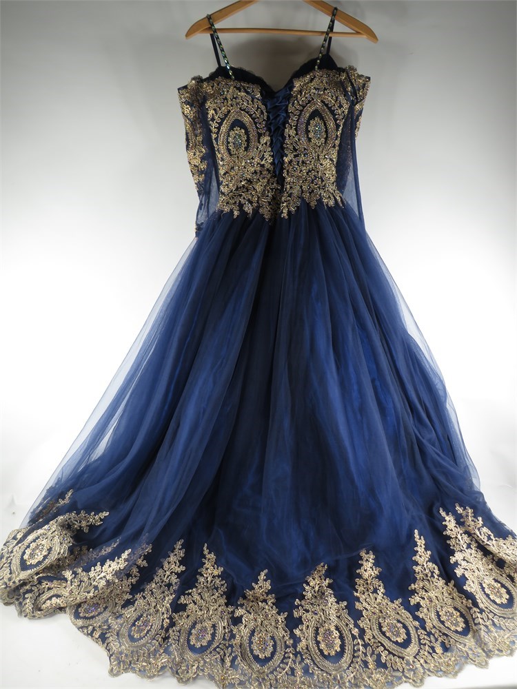 ShopTheSalvationArmy - Fiesta Fashion Formal Ball Gown Size: S (Women ...