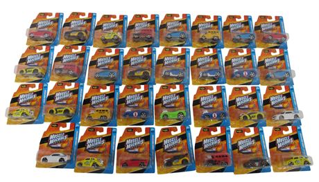 ShopTheSalvationArmy - Maisto Muscle Machines Garage Cars, 31 Pieces [B577]