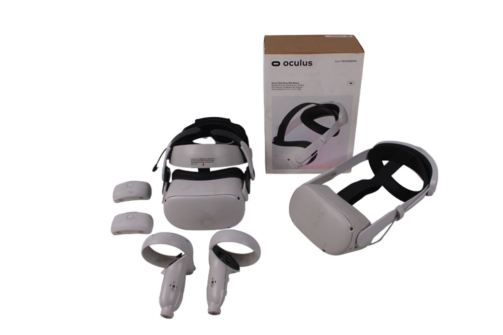 ShopTheSalvationArmy - Oculus Quest All-in-One VR Headset Lot (2 Pieces ...