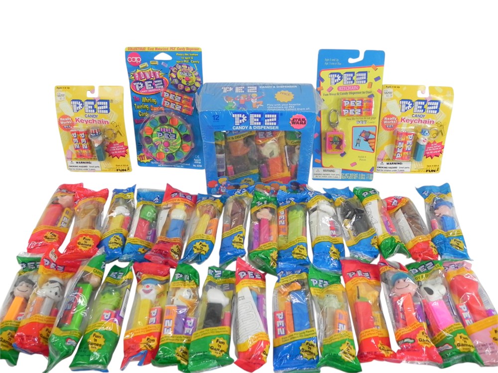 ShopTheSalvationArmy - PEZ Collectibles Lot: 33 Pieces (Collectors ...