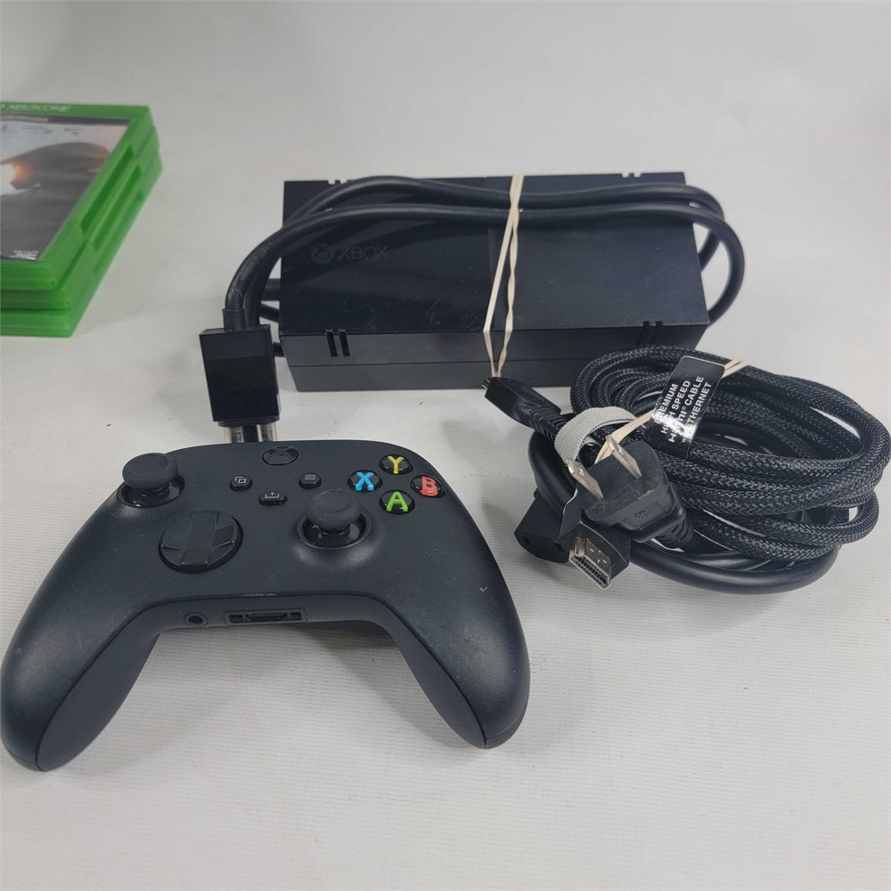 ShopTheSalvationArmy - Xbox One Model 1540 Console Bundle – Tested ...