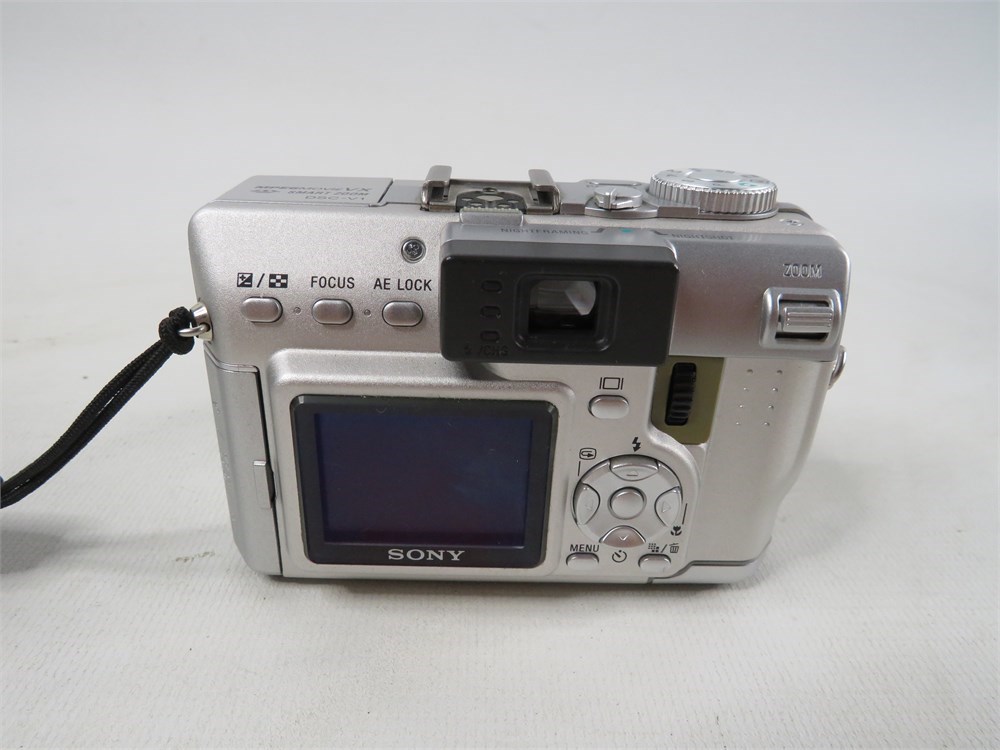 ShopTheSalvationArmy - Sony Cyber-Shot DSC-V1 Digital Camera – 5MP, 4x ...