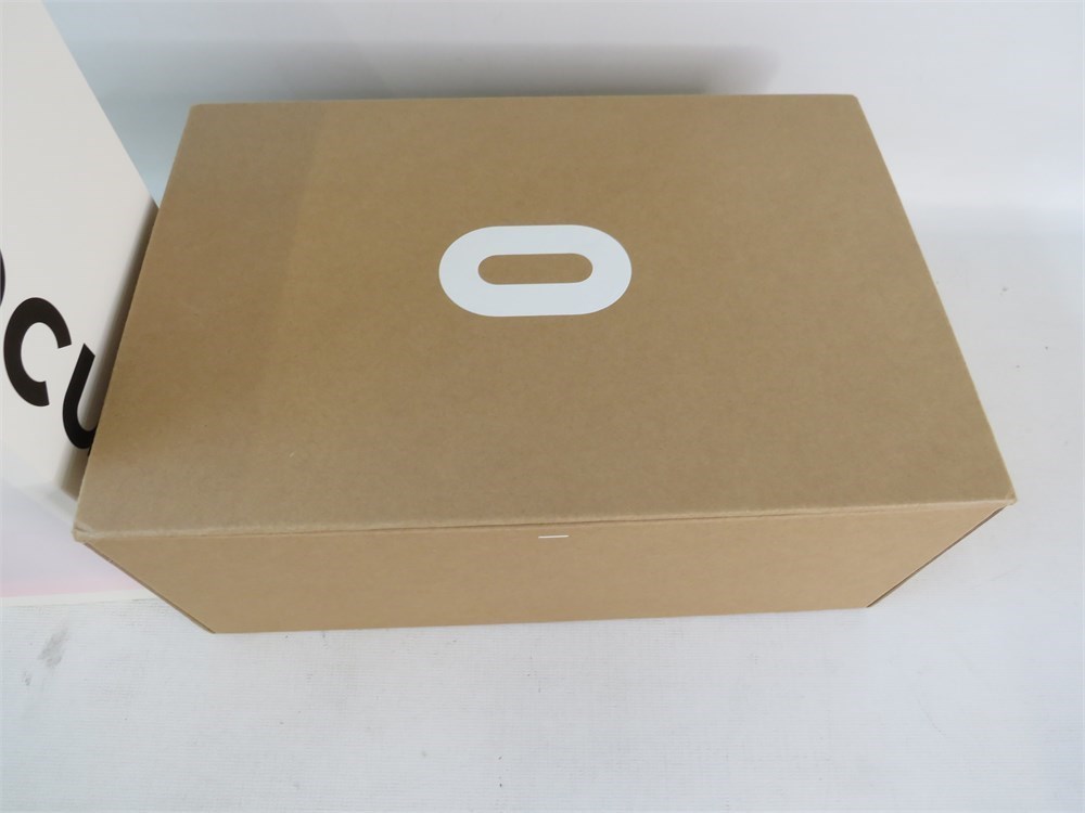 ShopTheSalvationArmy - Oculus Quest 2 in Box [E2271]
