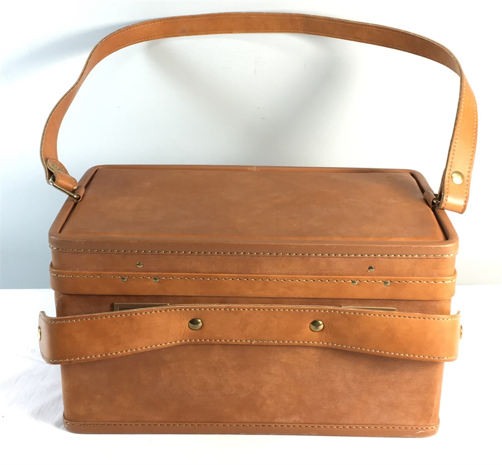 ShopTheSalvationArmy - Vintage Hartmann Leather Train Case – Vanity ...