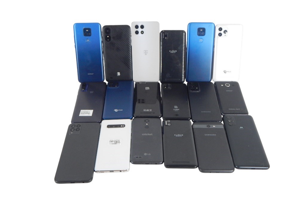 ShopTheSalvationArmy - Lot of 18 Android Cell Phones – For Parts and ...